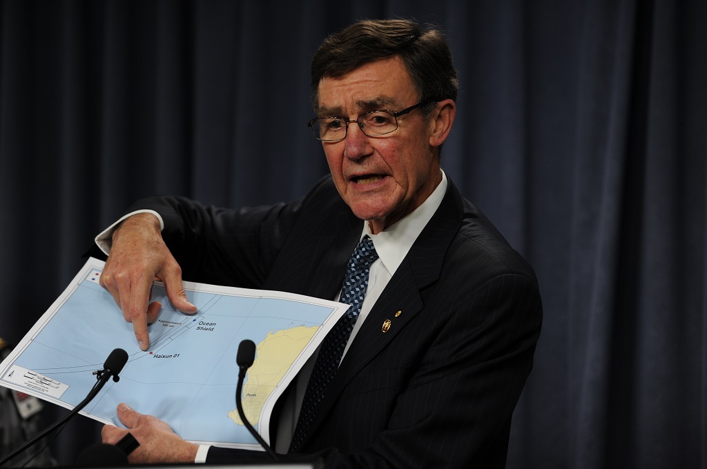 Pesawat MH370 Sengaja Hindari Radar Indonesia?