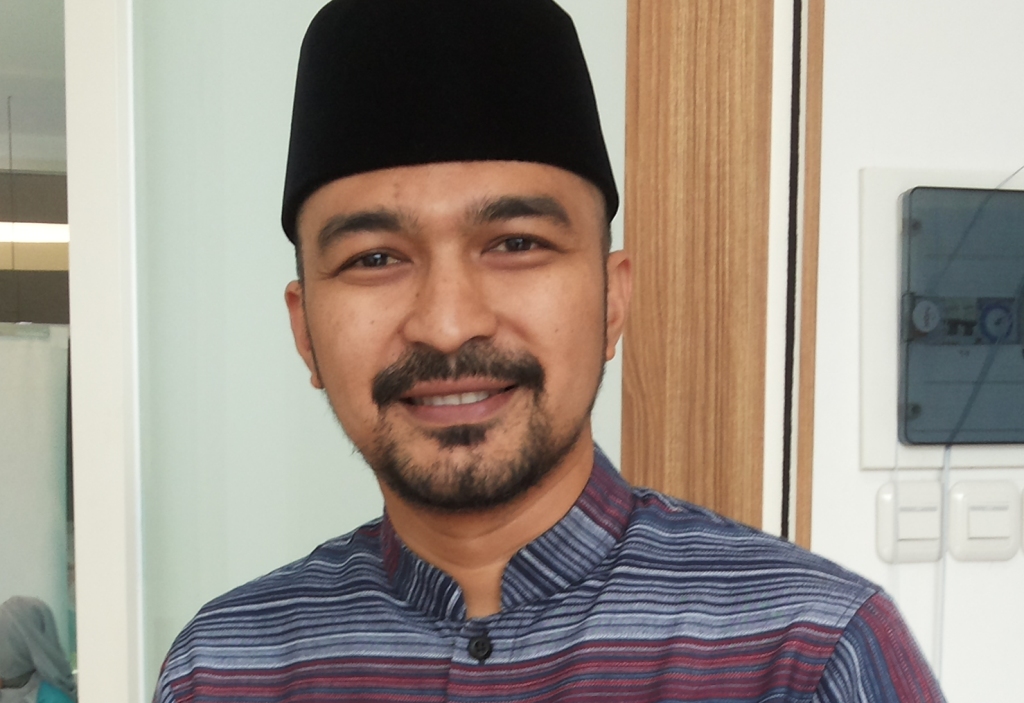 Ramadan Datang, David Chalik Bagi Waktu Seimbang