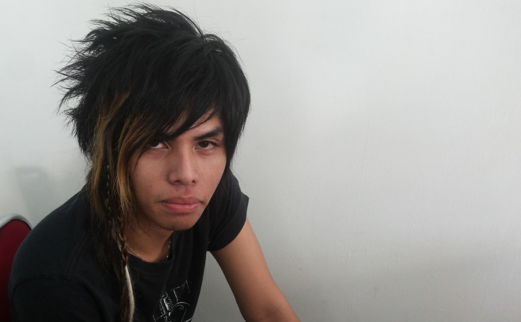 Axel Andaviar Musuhi Band Kotak