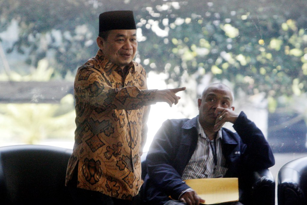 Ditanya Masalah Katering Haji, Politikus PKS Kabur - Medcom.id Ditanya Masalah Katering Haji, Politikus PKS Kabur - Medcom.id