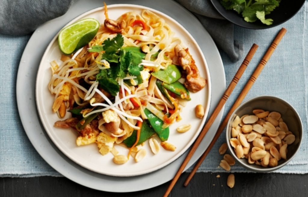 Kisah di Balik Kelezatan Pad Thai, Kuliner khas Thailand