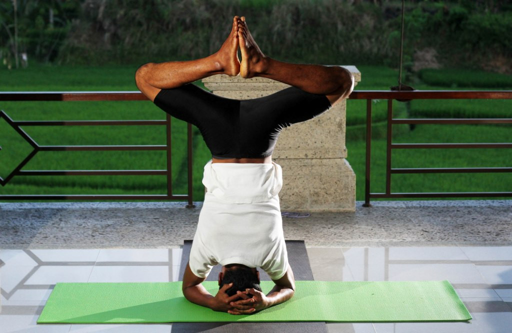 Mengenal Broga, Yoga untuk Pria