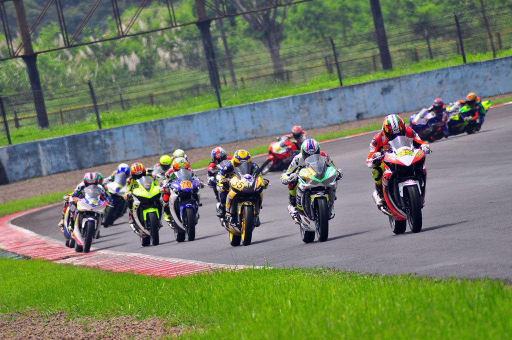 Hendriansyah dan Sulung Giwa Kuasai Pole Position YSR Kelas Pro - Medcom.id