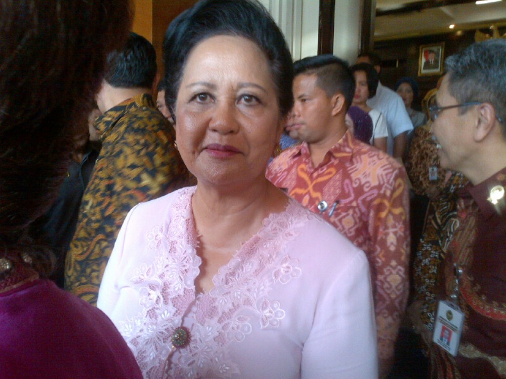 Cerita Istri Luhut yang Dikerjai Jokowi