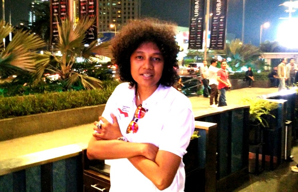 Tren 1990-an Naik Daun, T-Five Rilis Dia