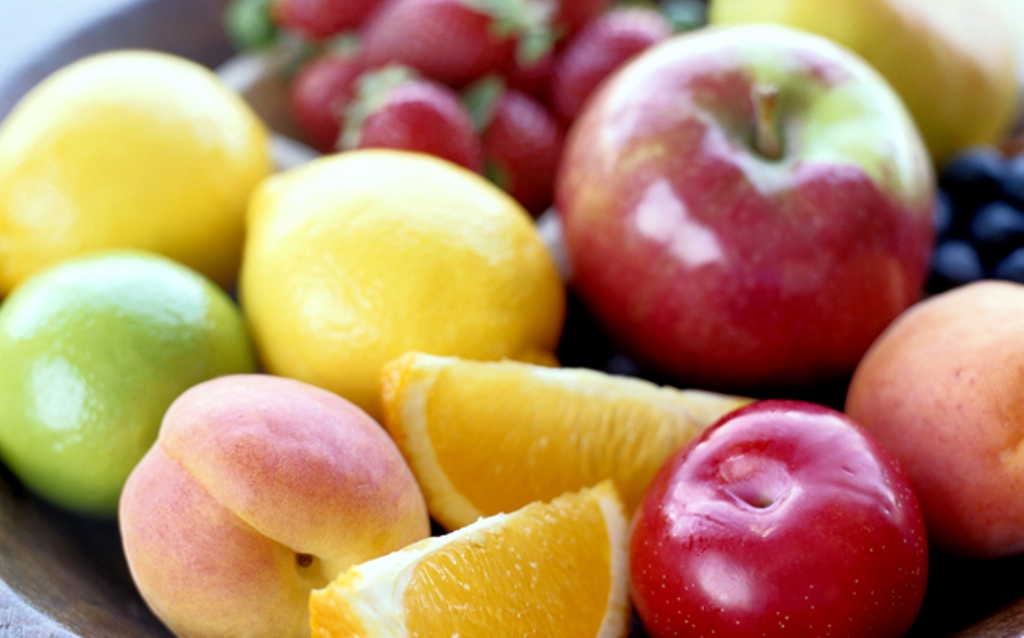 Cari Tahu Manfaat Buah Berdasarkan Warnanya