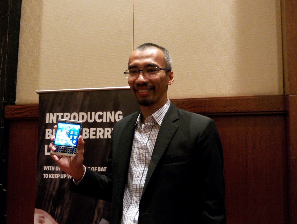 Spesifikasi BlackBerry Passport Silver Edition - Medcom.id