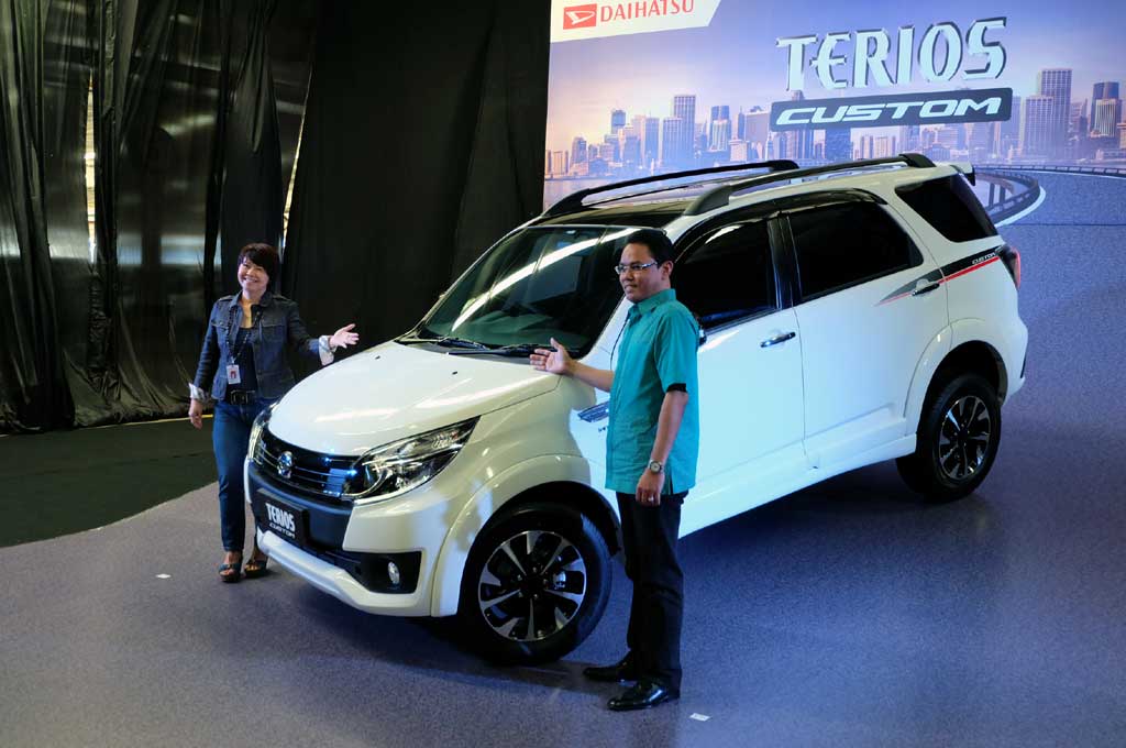 Daihatsu Terios Custom Meluncur, Banderol Rp200 Jutaan