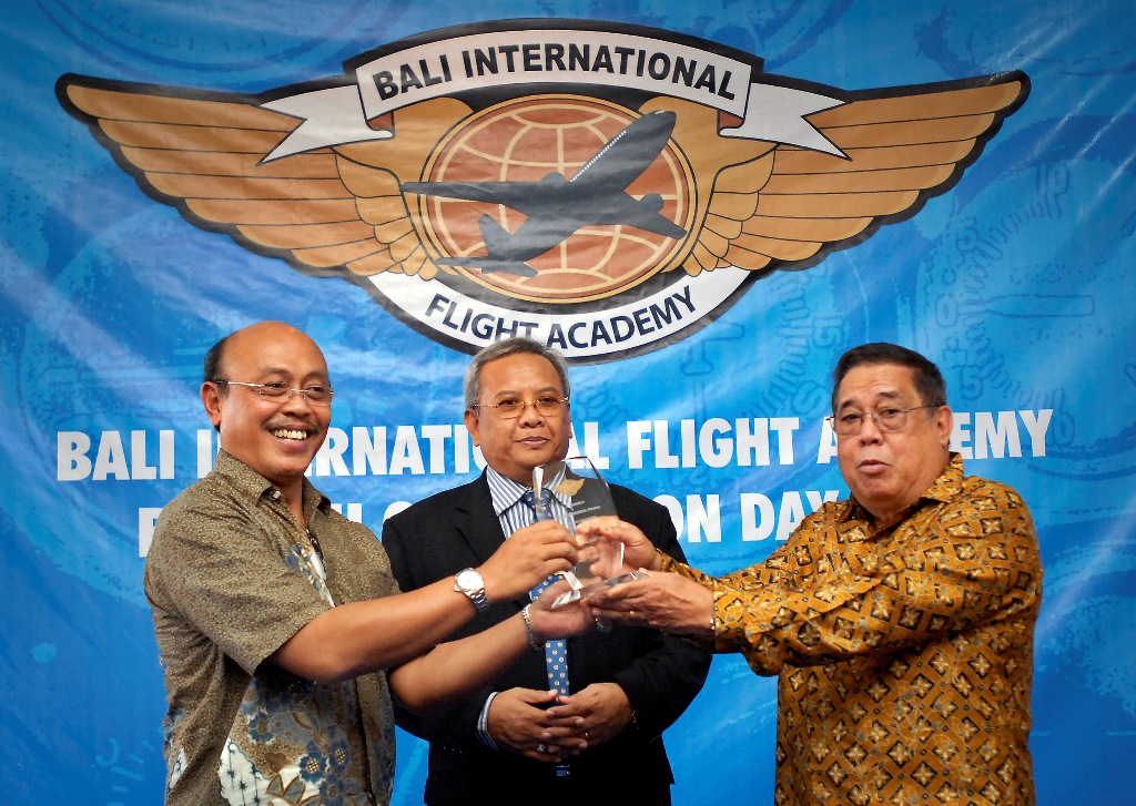 Sosok Robby Djohan, Angkat Garuda Indonesia dari Titik Nadir