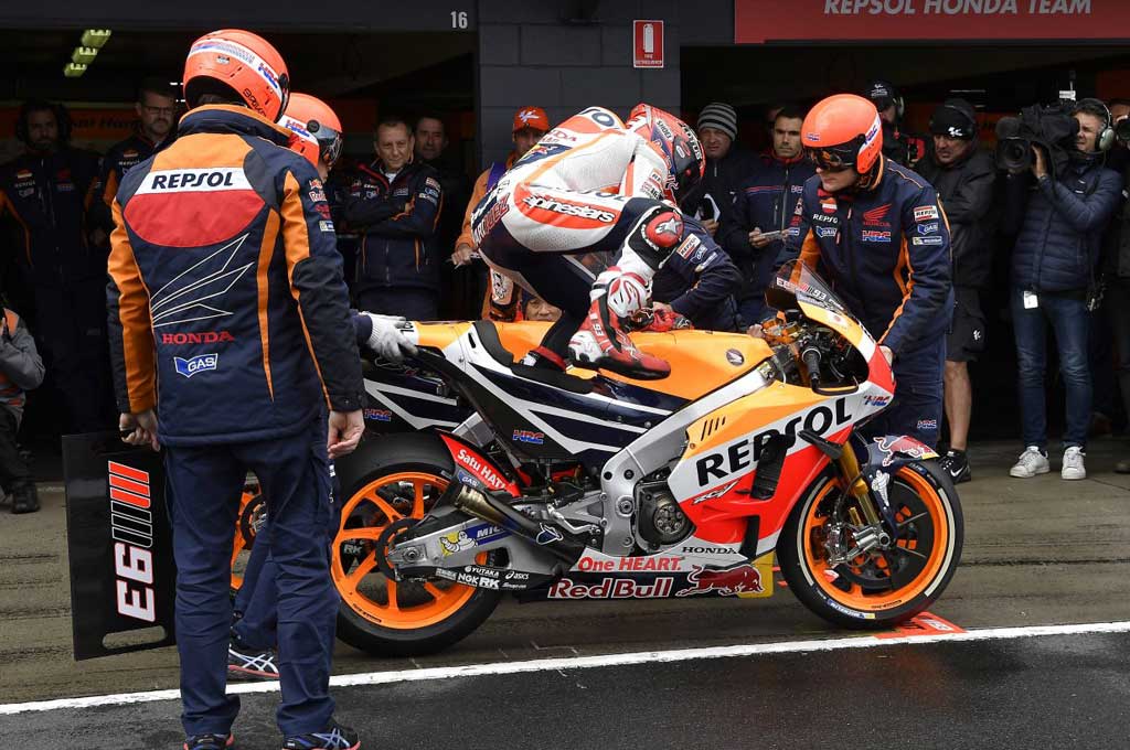 Begini Strategi Pit Stop Flag-to-Flag di MotoGP 2017