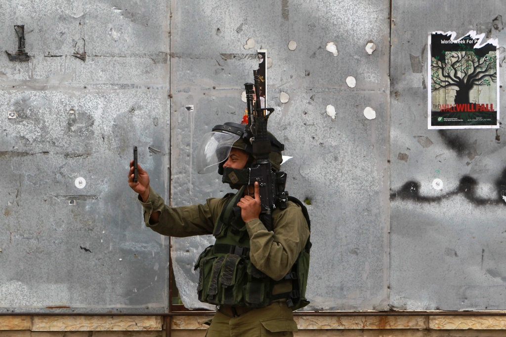 Prajurit Israel Tembak Mati Warga Palestina di Tepi Barat - Medcom.id