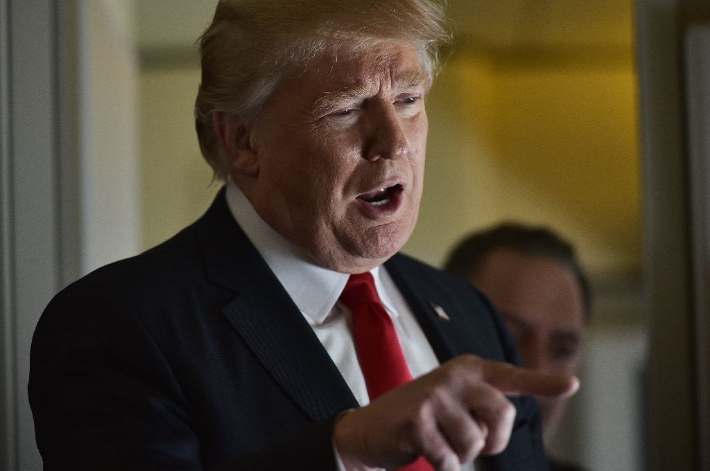 Marah-Marah, Trump Bertekad Batalkan Blokade Kebijakan Imigrasi