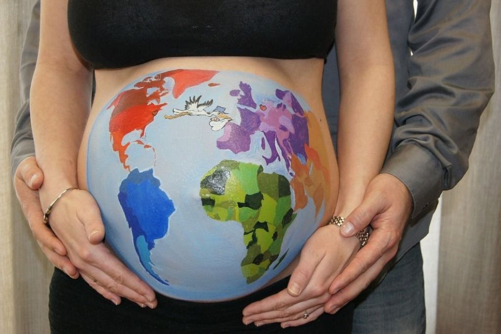 8 Tips Traveling untuk Bumil - Medcom.id