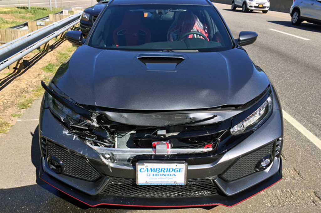 Baru Keluar dari Dealer, Honda Civic Type-R Alami Kecelakaan Baru Keluar dari Dealer, Honda Civic Type-R Alami Kecelakaan