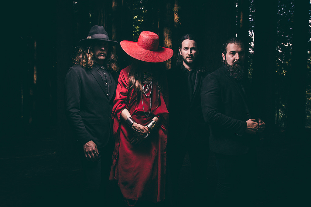 Devil Electric, Invasi Empat Begundal Melbourne