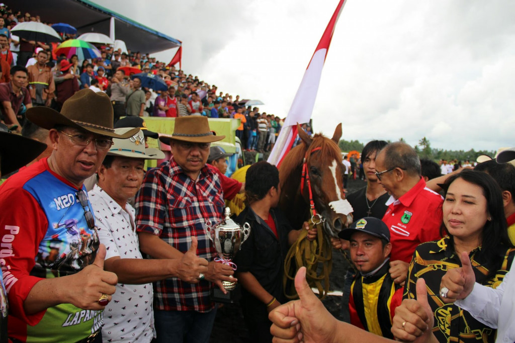 Sulut Gelar Pacuan Kuda untuk Semarakkan Tahun Baru