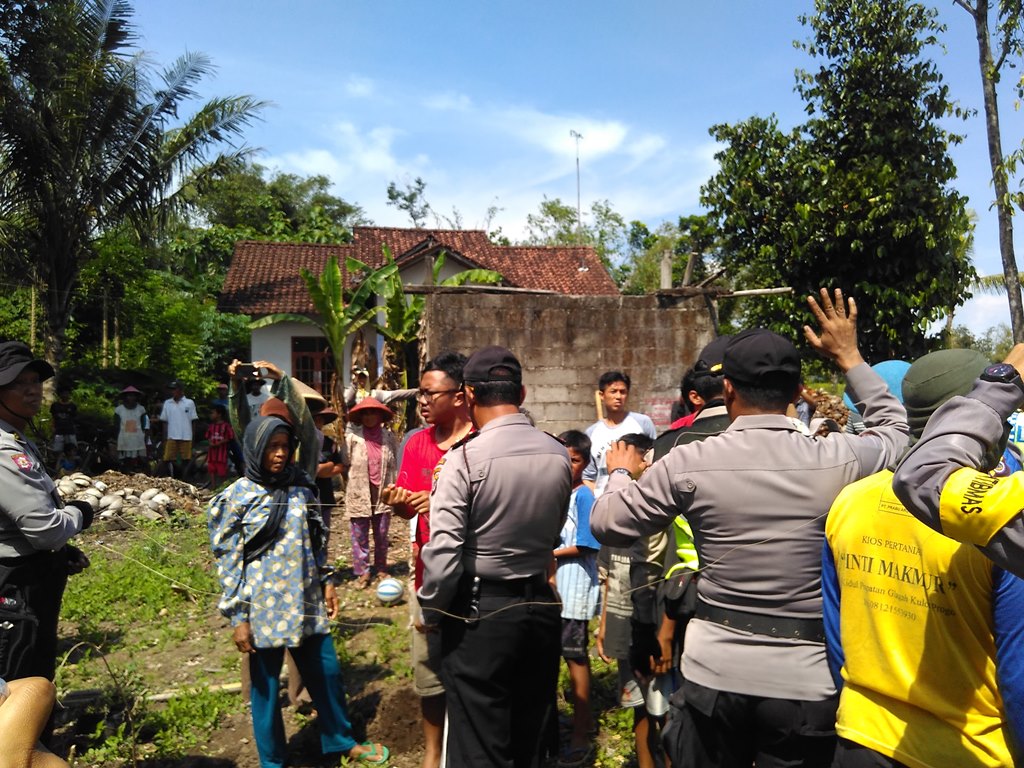 Pemagaran Lahan Proyek Bandara NYIA Diprotes Warga