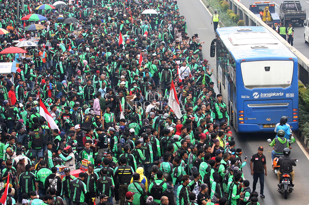 Ribuan Ojek Online Gelar Demo di DPR