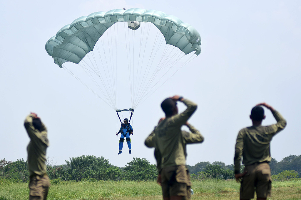 34 Siswa Diktaifib Ikuti Pelatihan Terjun Bebas