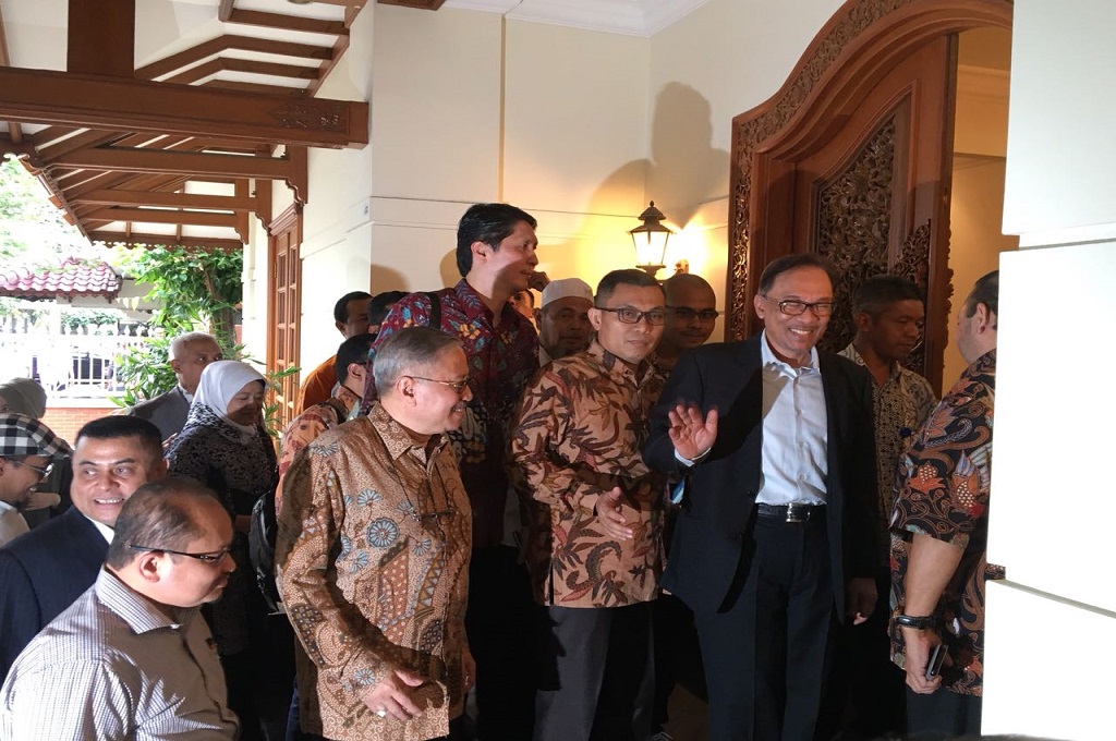 Anwar Ibrahim Tidak Ingin Terburu-buru kembali ke Politik