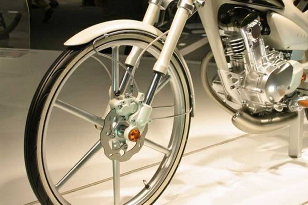 Pakai Ban Profil Tipis di Motor, Perbesar Risiko Tergelincir