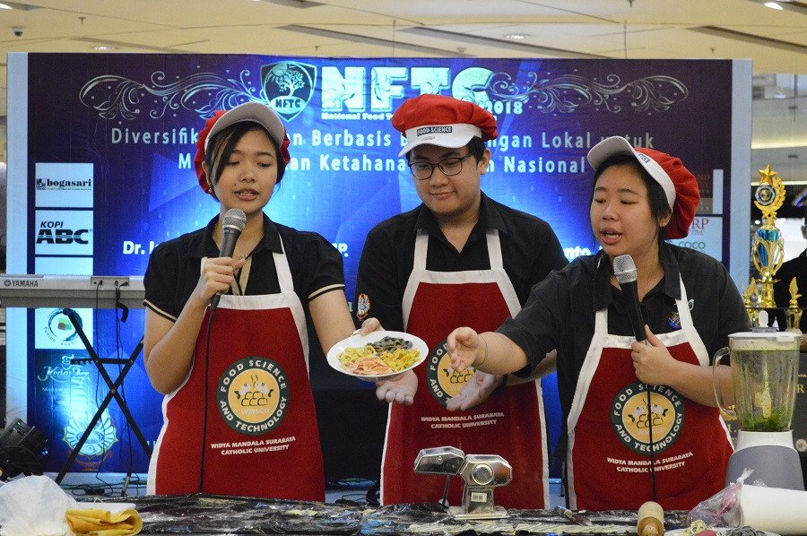 Edukasi Pemanfaatan Bahan Pangan Lokal, UKWMS Gelar NFTC 2018