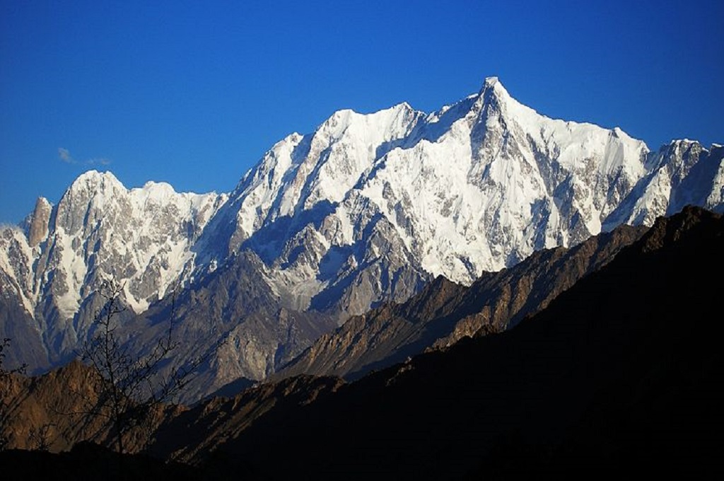 Pendaki Tewas Terkena Salju Longsor di Gunung Pakistan