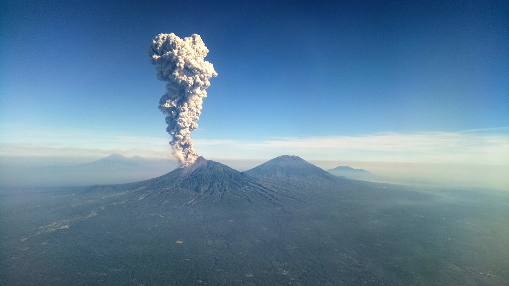 Gunung Merapi Masih Berstatus Waspada