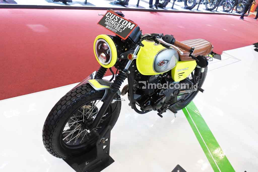 Kawasaki W175, Sang Flat Tracker Pencuri Perhatian