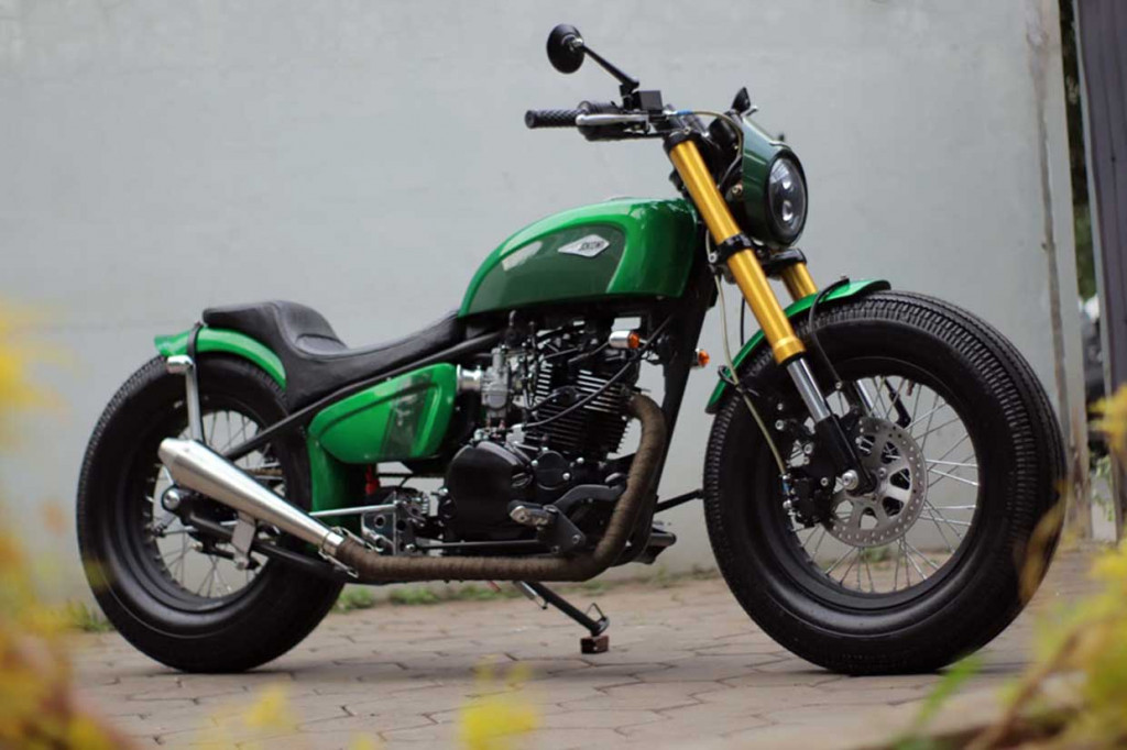 Kawasaki W175 Custom, dari Ciputat Menuju Istana Negara
