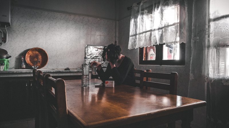 Ketahui 5 Tahapan Putus Cinta Ketahui 5 Tahapan Putus Cinta