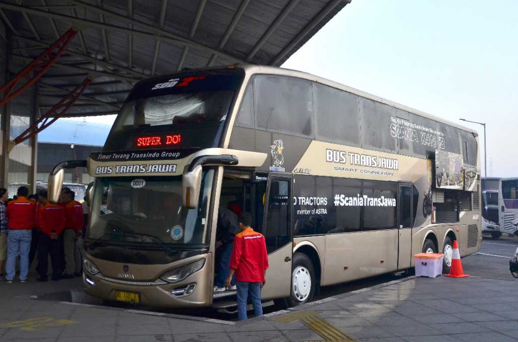 Bus Trans Jawa Mulai Beroperasi