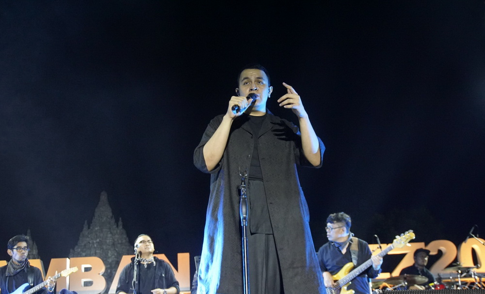 Tulus dan Glenn Fredly Tak Sempat Adu Rayu di Prambanan Jazz 2019 Tulus dan Glenn Fredly Tak Sempat Adu Rayu di Prambanan Jazz 2019