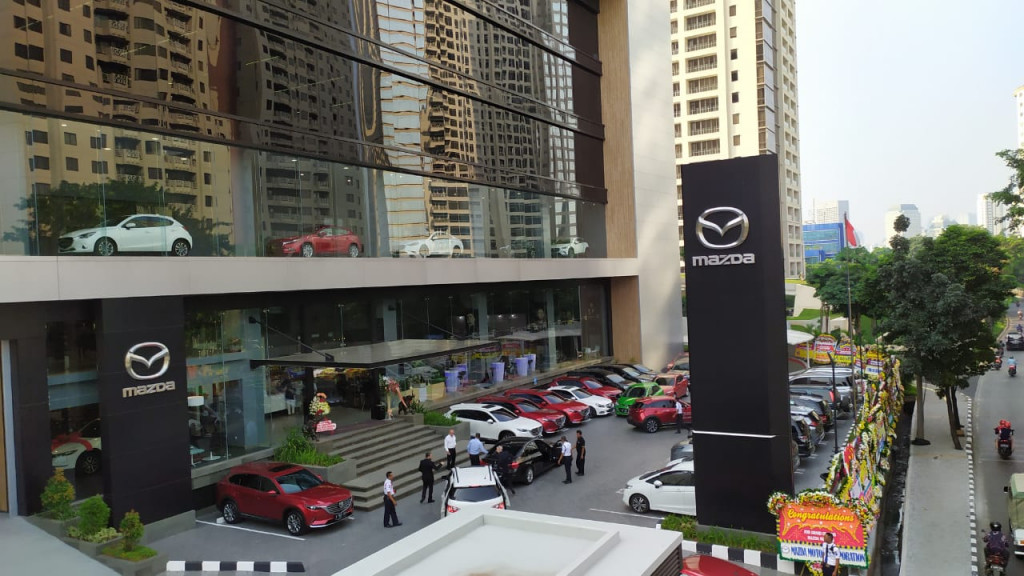 ?Mazda Berharap Besar dari Dealer Baru di Simprug
