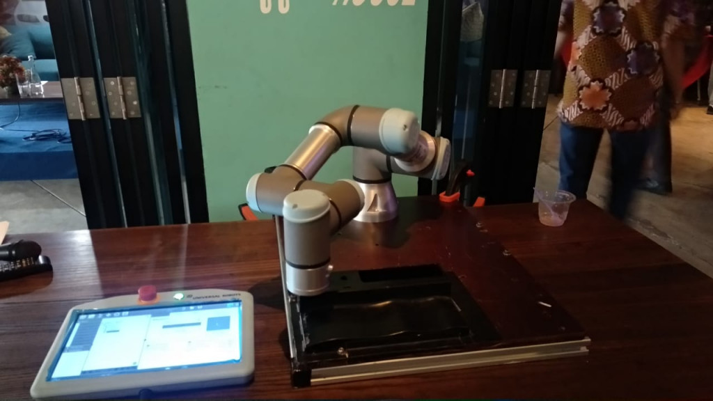 Teknologi Robotik Tingkatkan Efisiensi Industri Otomotif