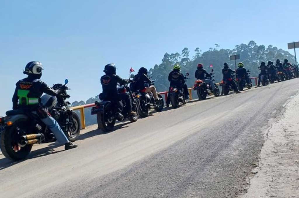 Begini Wujud Cinta Bangsa ala Komunitas Pengguna CMX Rebel