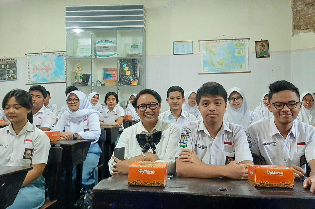Nostalgia Menlu Retno di SMA Negeri 3 Semarang