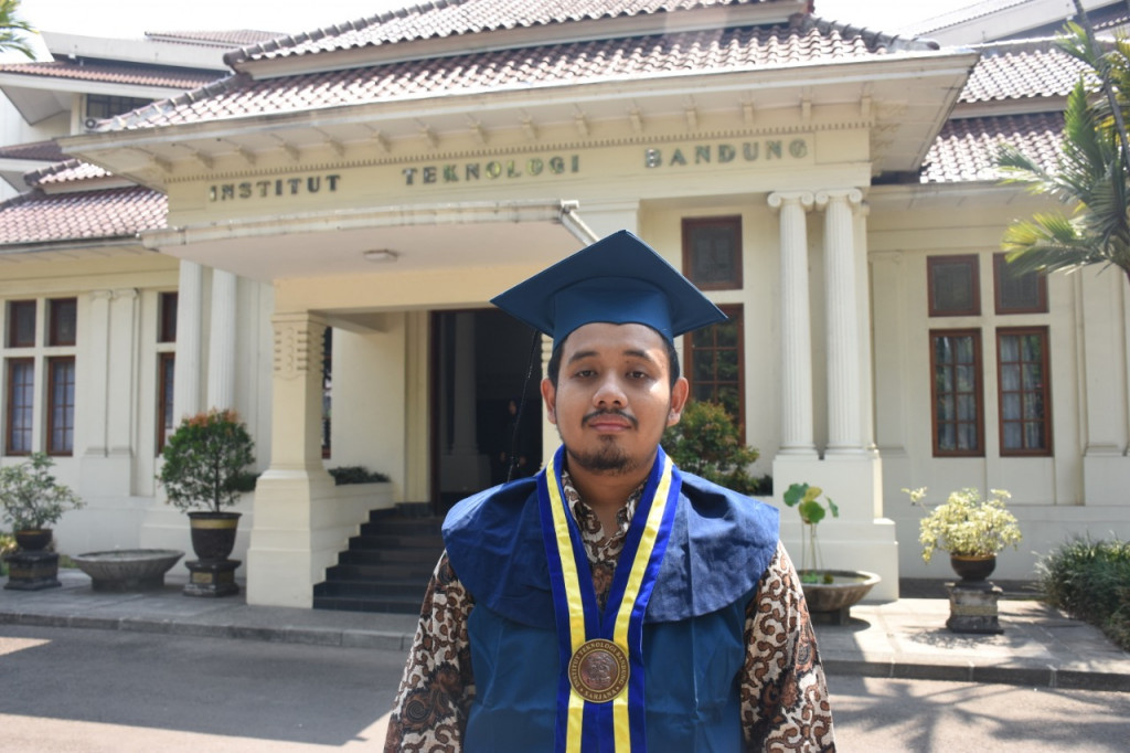 Cerita Mahasiswa ITB Peraih IPK 4.0 Cerita Mahasiswa ITB Peraih IPK 4.0