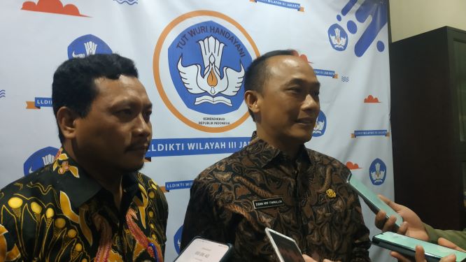 Nomor Induk Mahasiswa Dihapuskan, Kini Pakai NIK