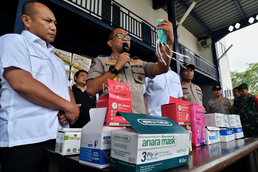 Gudang Penimbun Ratusan Ribu Masker Di Tangerang Digerebek