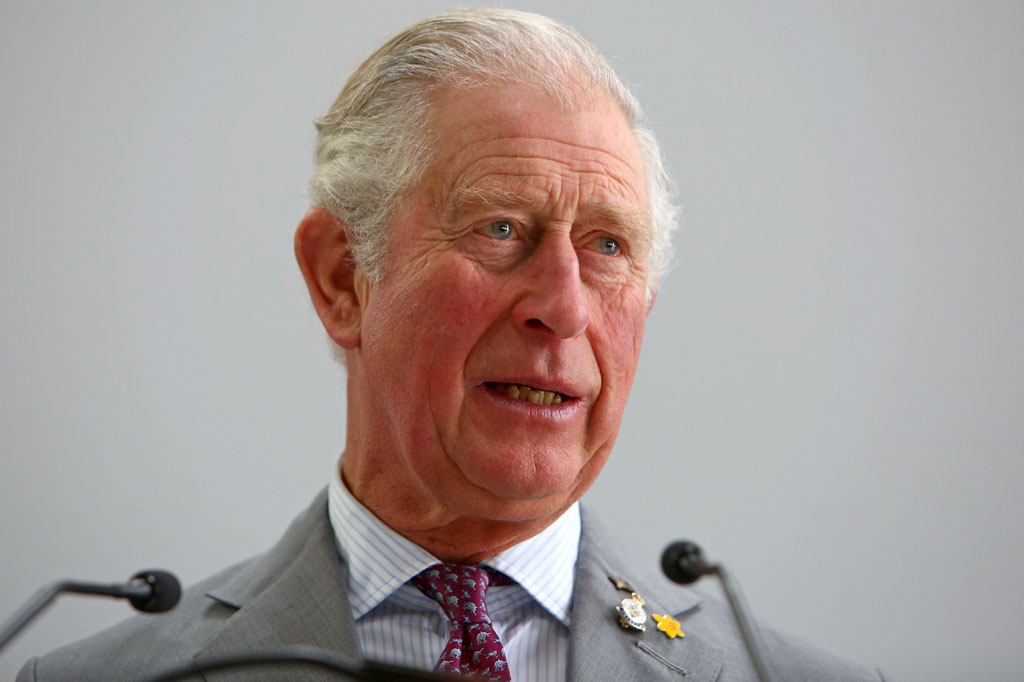 Pangeran Charles Keluar dari Karantina