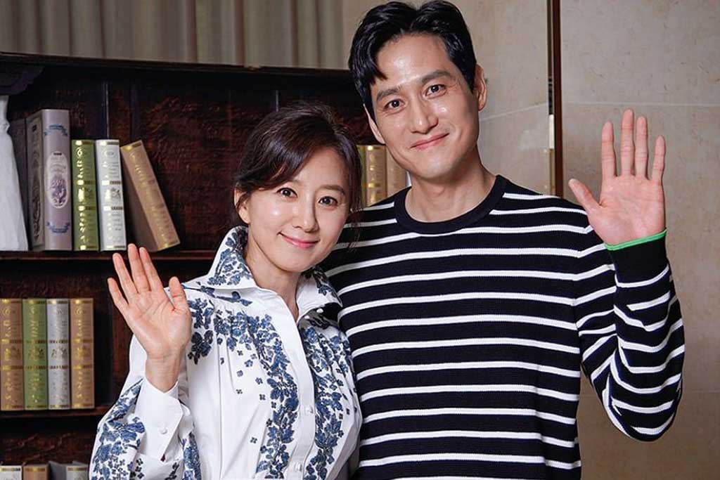 Berselingkuh di Serial The World of the Married, Park Hae Joon Minta Maaf