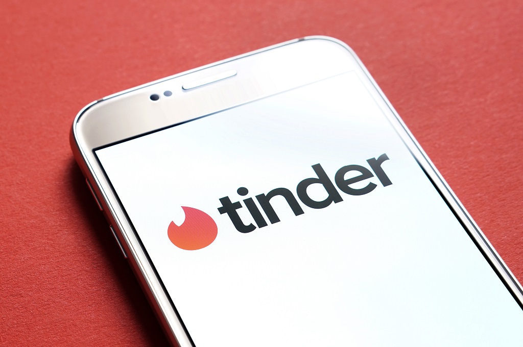 Cara Tinder Manfaatkan Machine Learning Demi Kepercayaan dan Privasi