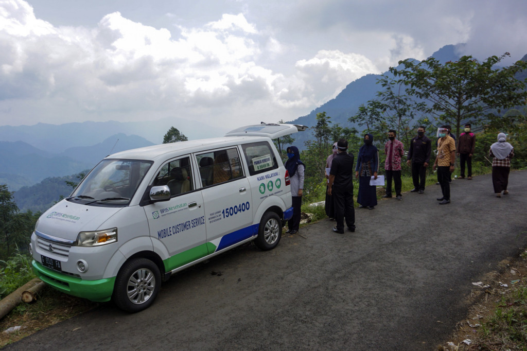 Bpjs Lakukan Layanan Jemput Bola Di Pelosok Desa