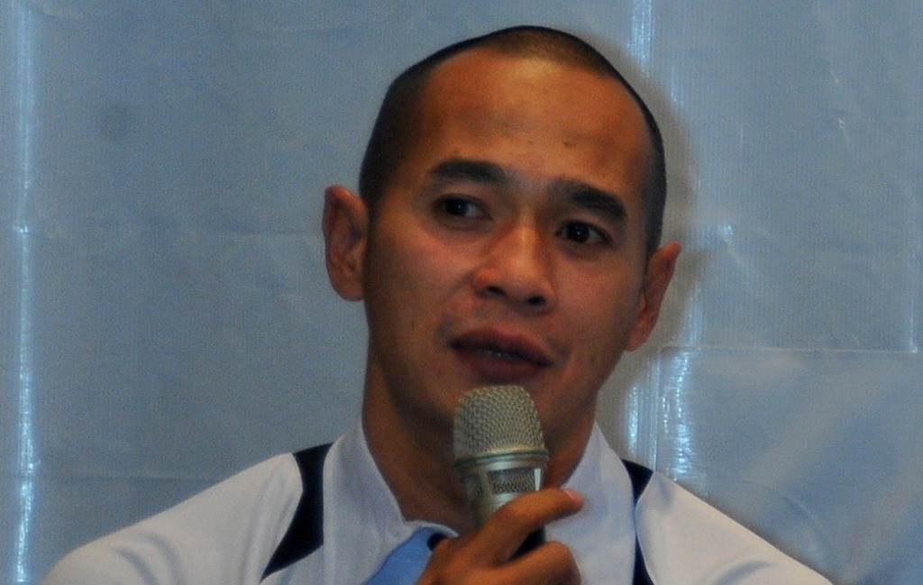 Kurniawan Beri Penghormatan untuk Mendiang Henk Wullems Kurniawan Beri Penghormatan untuk Mendiang Henk Wullems