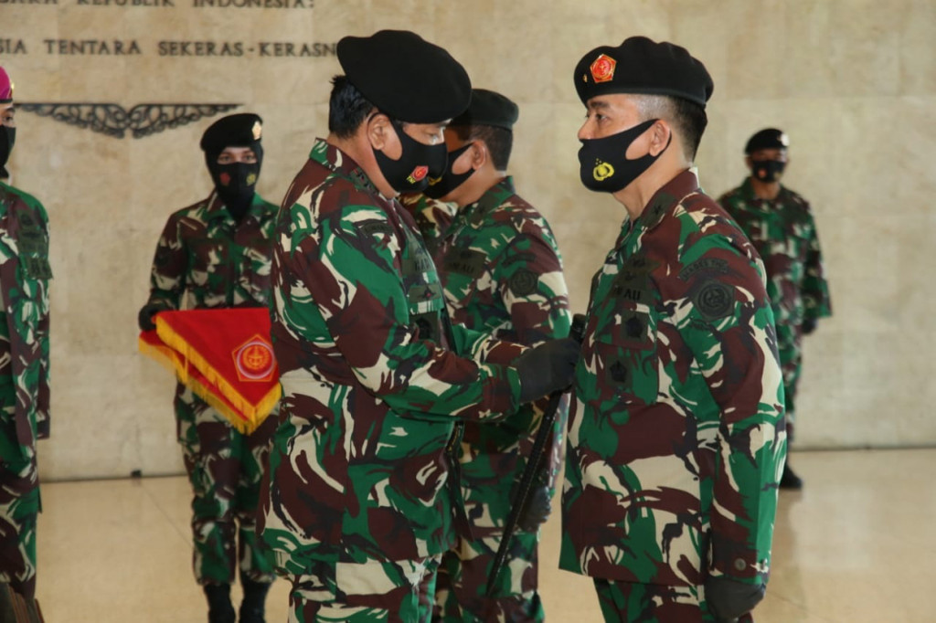 Panglima TNI Pimpin Penyerahan Jabatan Kabais TNI dan Sertijab Kapusku TNI