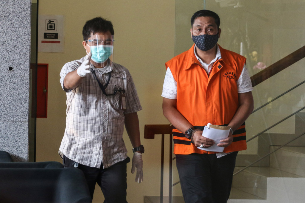 KPK Tahan Kadis PUPR Lampung Selatan