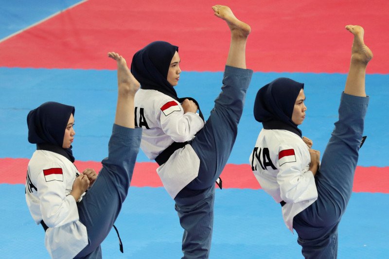 Kejar Ketahanan Fisik Pelatnas Taekwondo Bergulir Di Pantai Dan Gunung