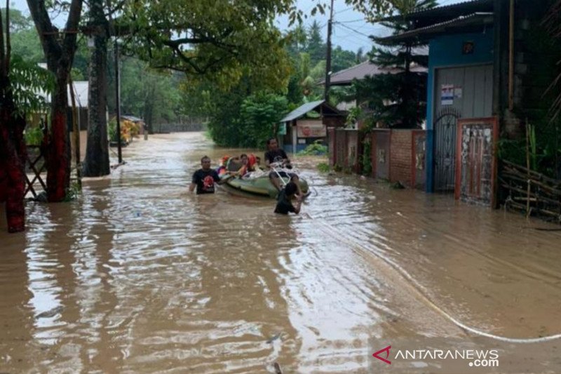 500 Warga di Kota Manado Mengungsi Akibat Banjir dan Longsor