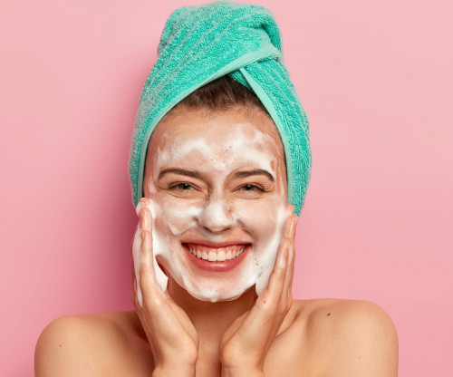 Cara Simpel Dan Irit Bujet Bikin Wajahmu Glowing